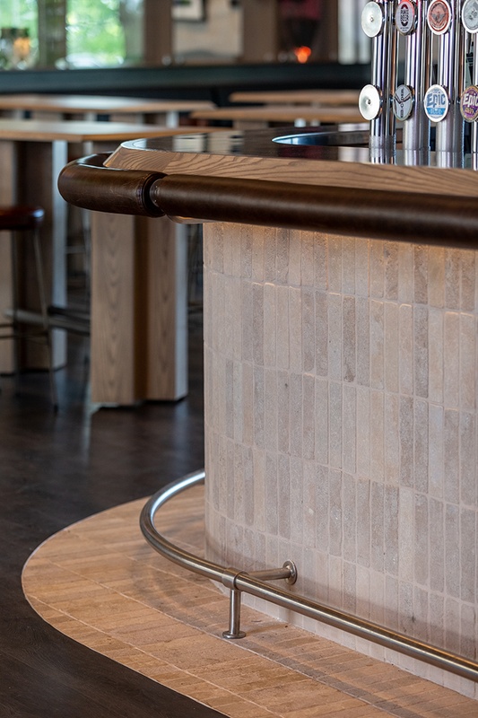 A modern take on a sports club lounge | Architecture Now