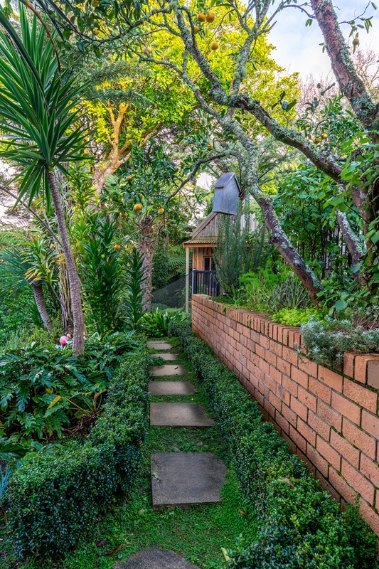 Claude Megson’s Barr House on the market | Architecture Now