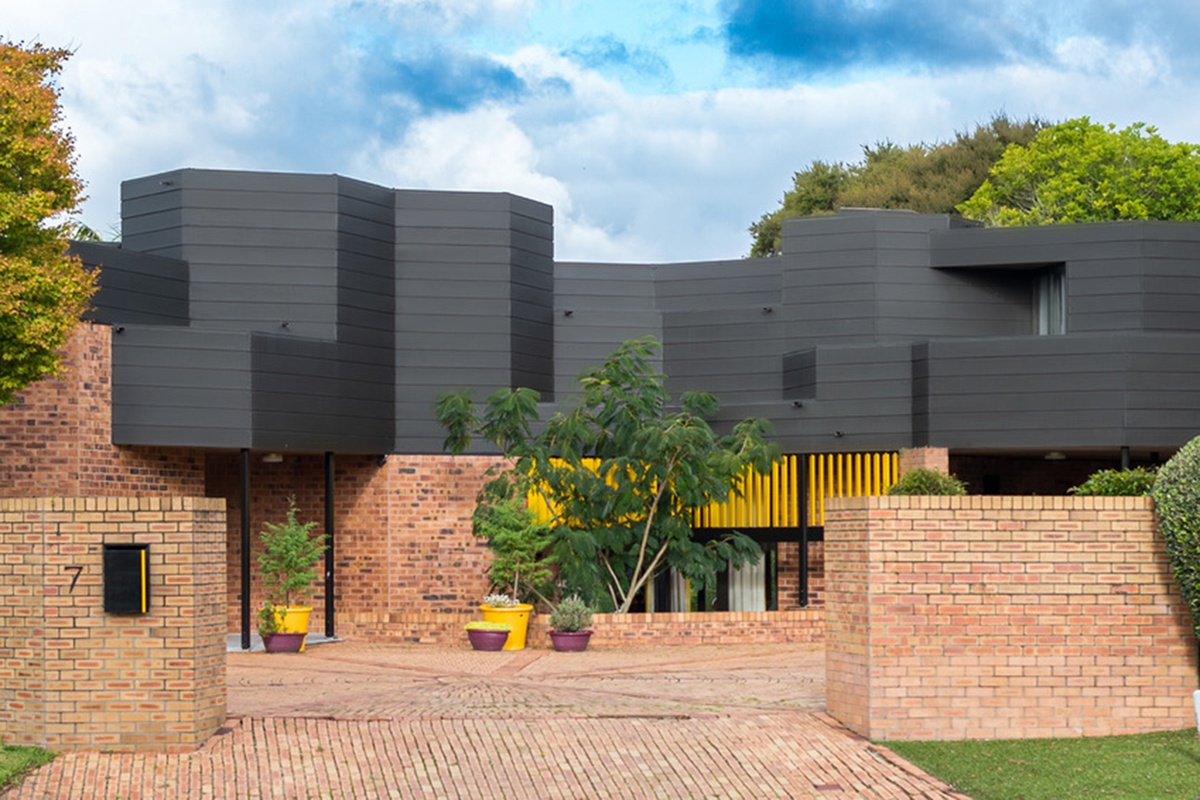 Claude Megson’s Barr House on the market | Architecture Now