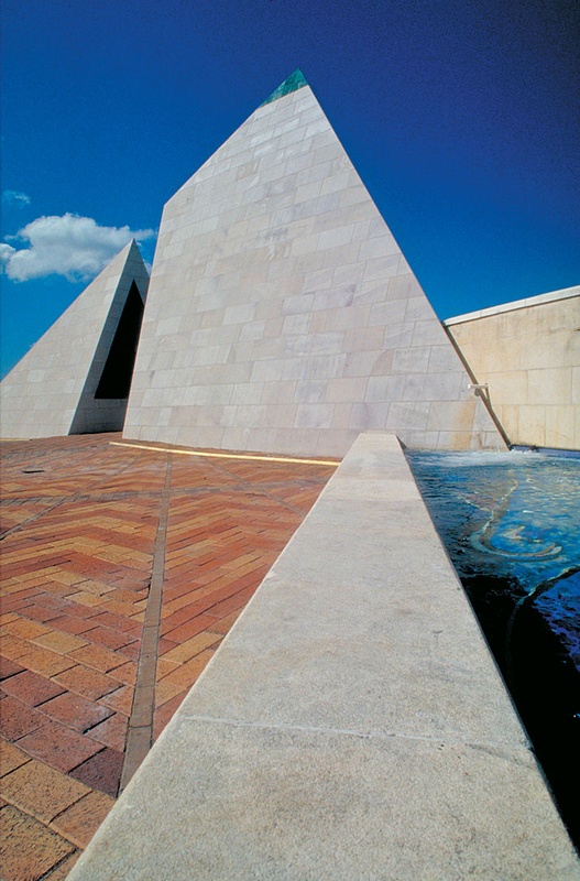 Up close & personal: Ian Athfield | Architecture Now