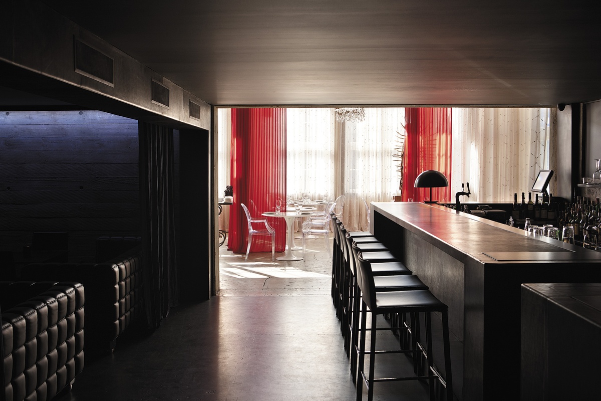 James | Architecture Now