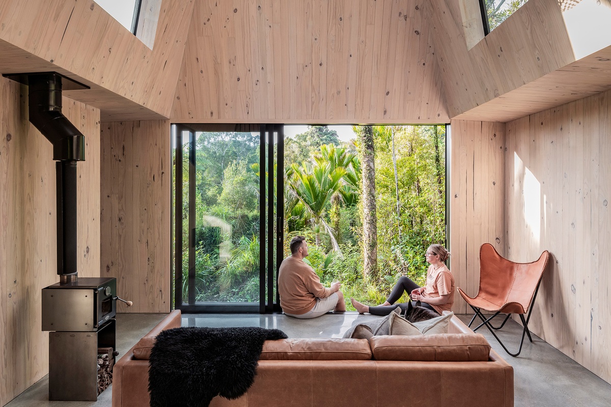 West Coast hut wins Supreme Award | Architecture Now