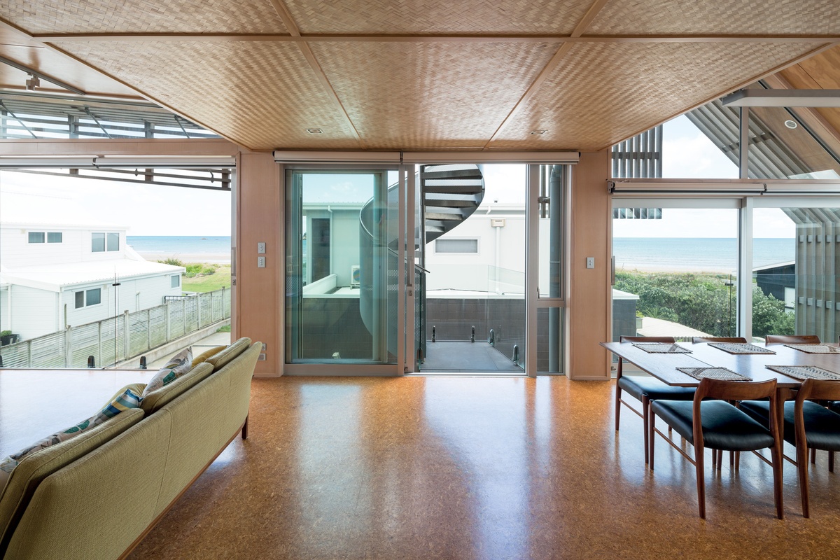 Houses revisited: Pipi Beach house | Architecture Now