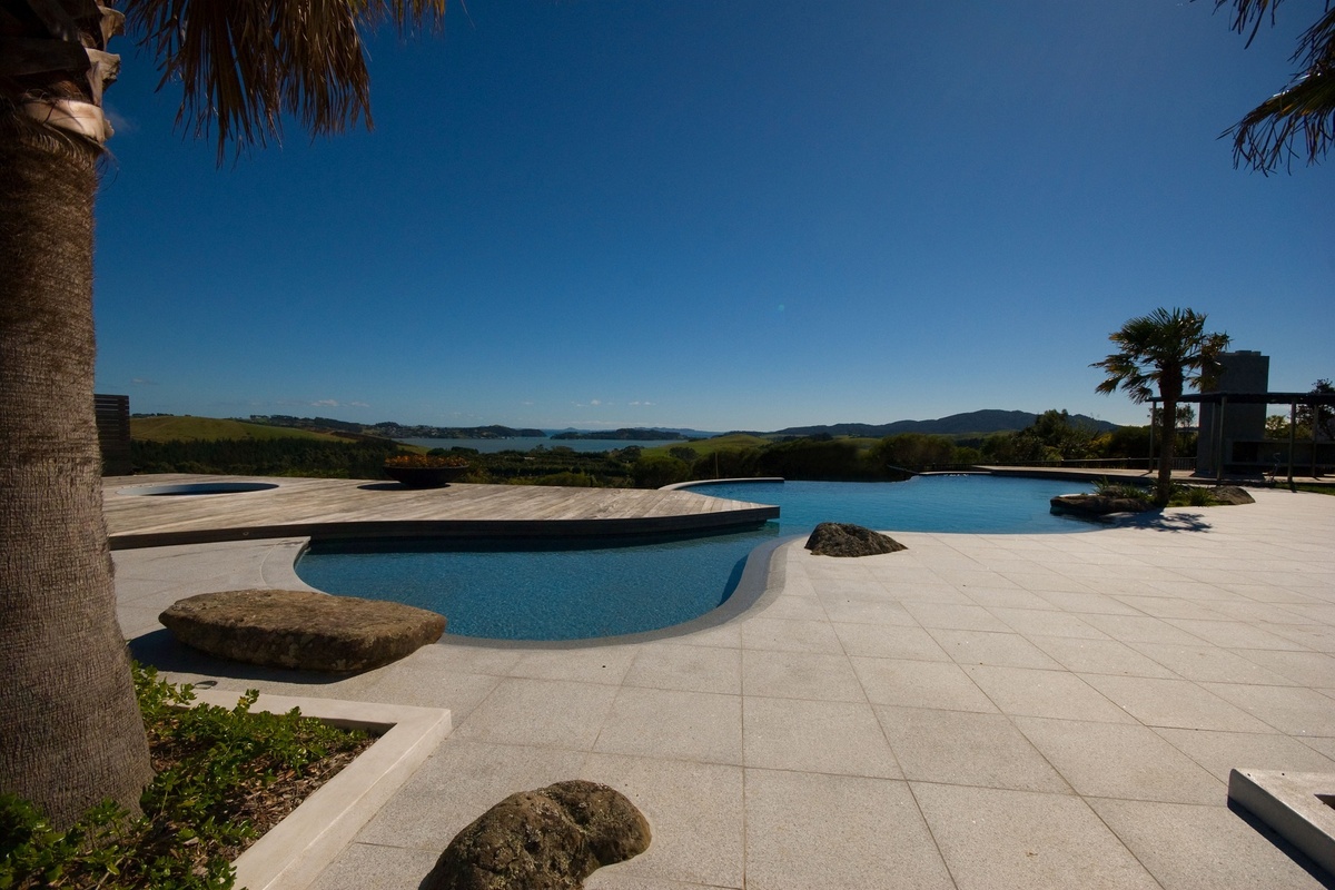 A seamless swim: Mangonui escape | Architecture Now