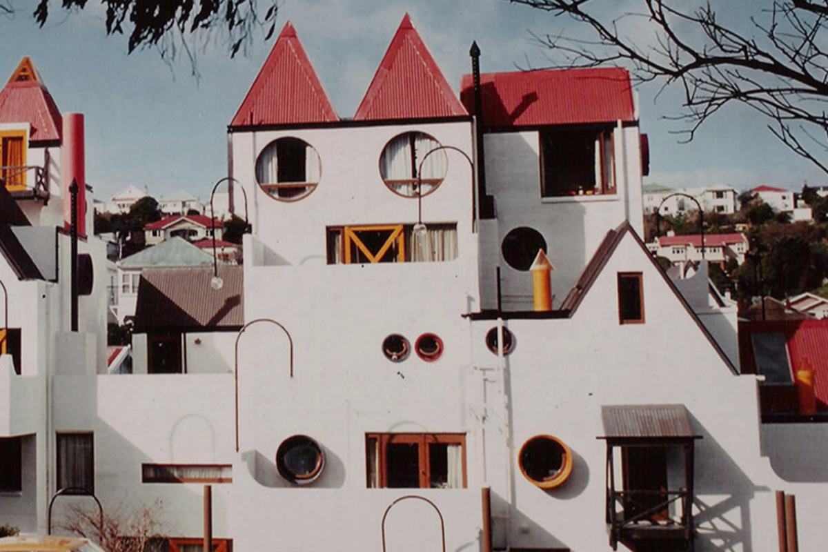 Roger on tour | Architecture Now