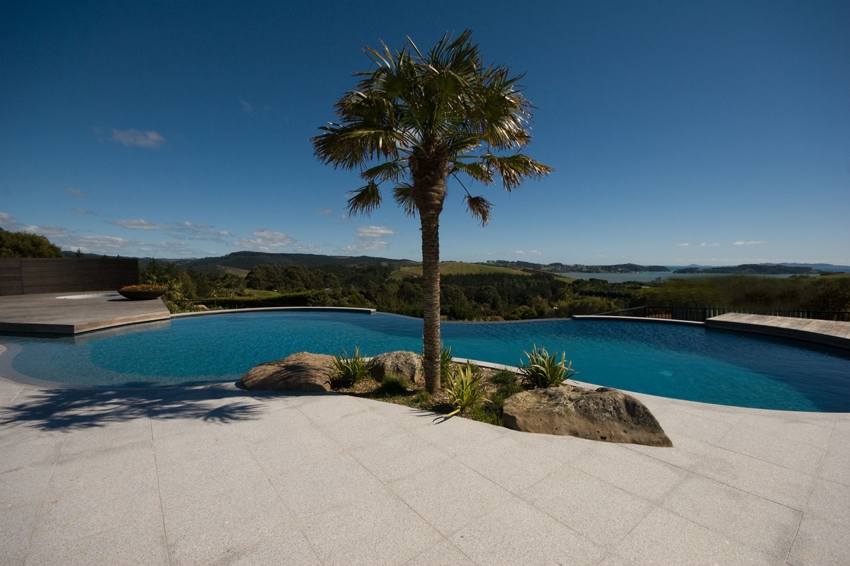 A seamless swim: Mangonui escape | Architecture Now