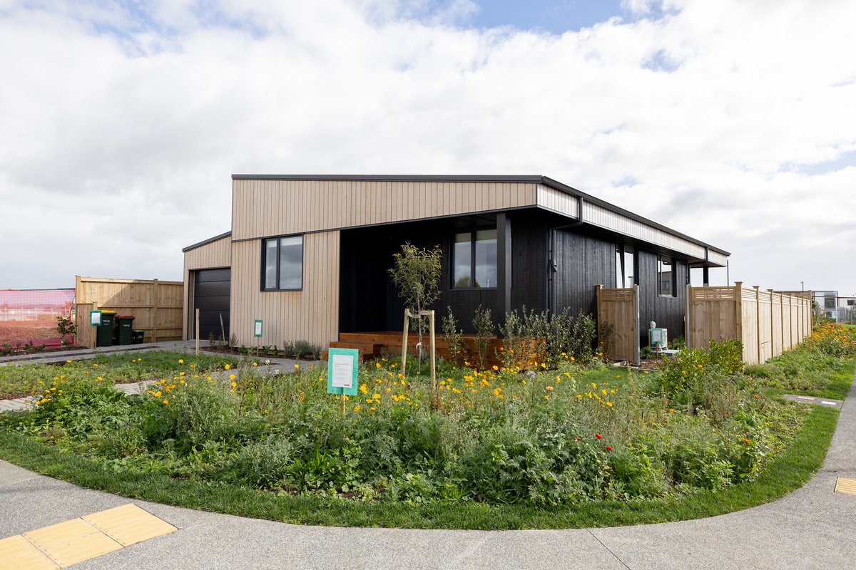 Fletcher Building launches low-carbon housing pilot, LowCO ...