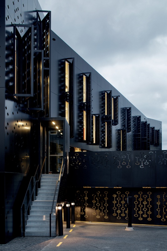 Black Building – Mackelvie Street Precinct | Architecture Now