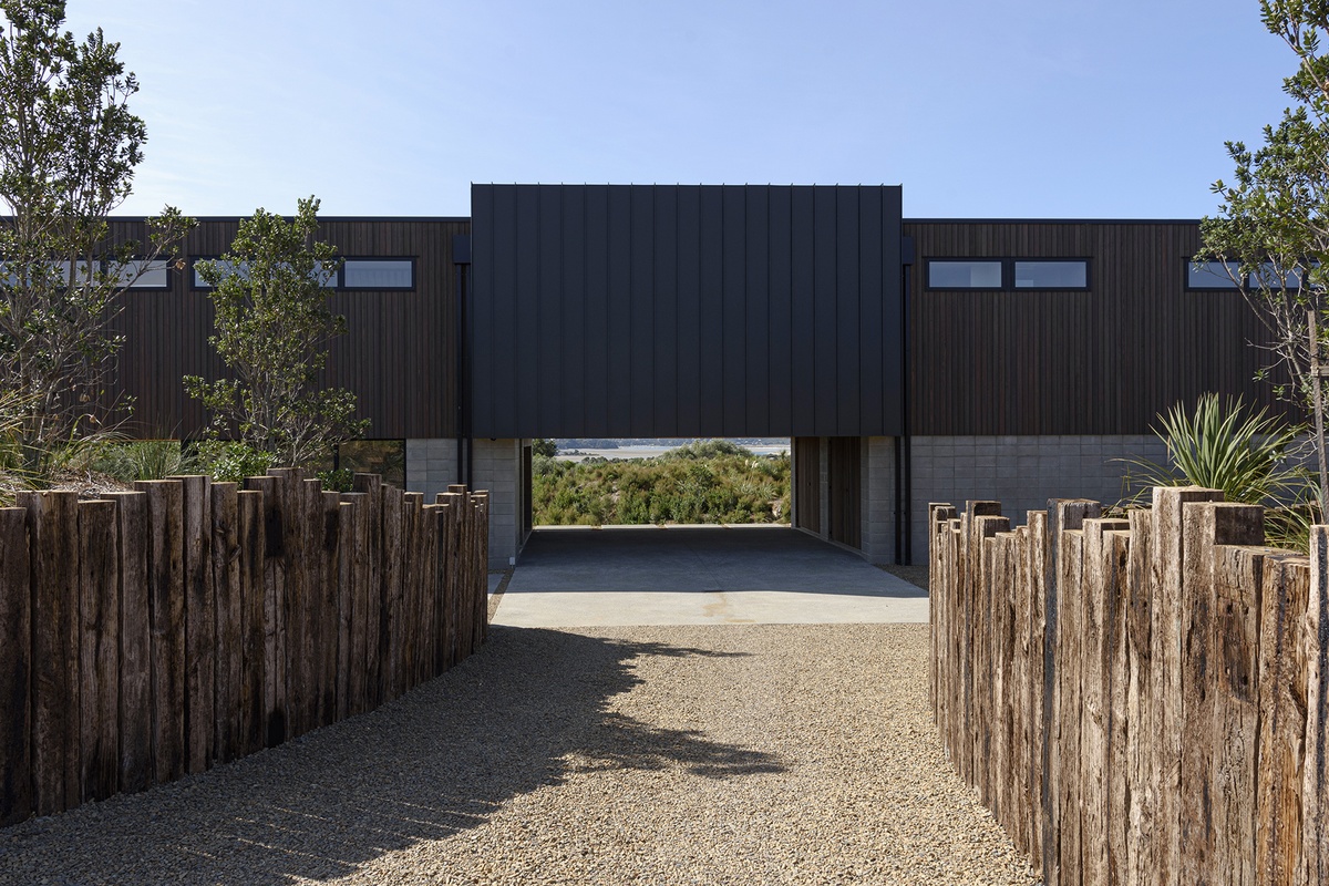 The eagle has landed: Tara Iti house | Architecture Now