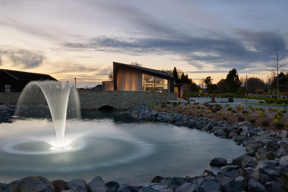 An eye-catching new café becomes a community hub | Architecture Now