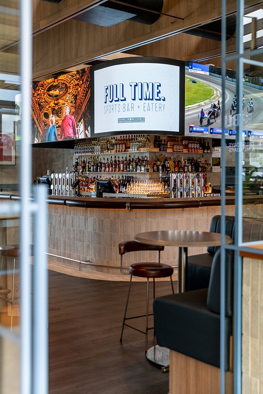 A modern take on a sports club lounge | Architecture Now