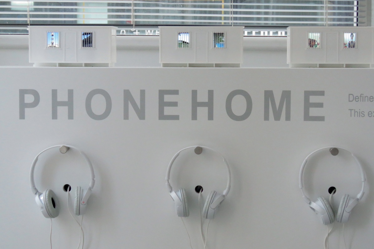 Review: PhoneHome | Architecture Now