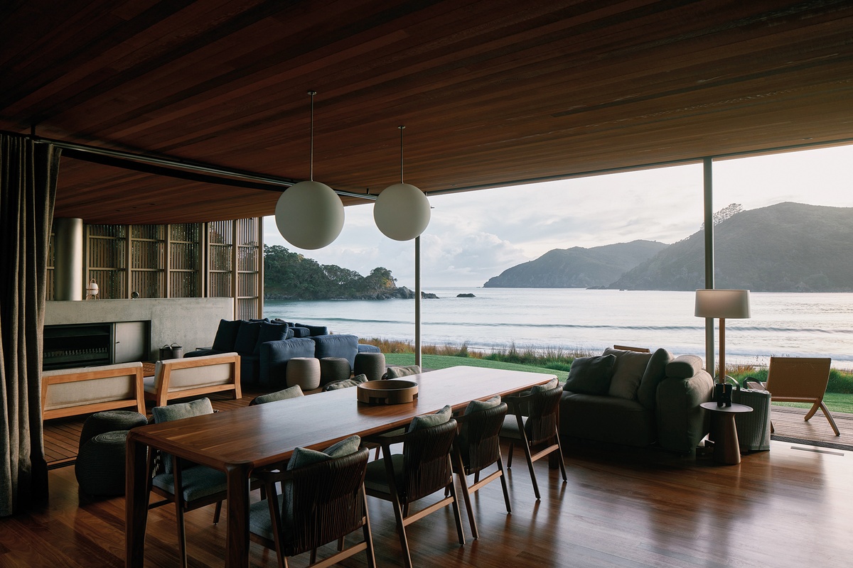 2023 Sir Ian Athfield Award winner: Omata Beach House | Architecture Now