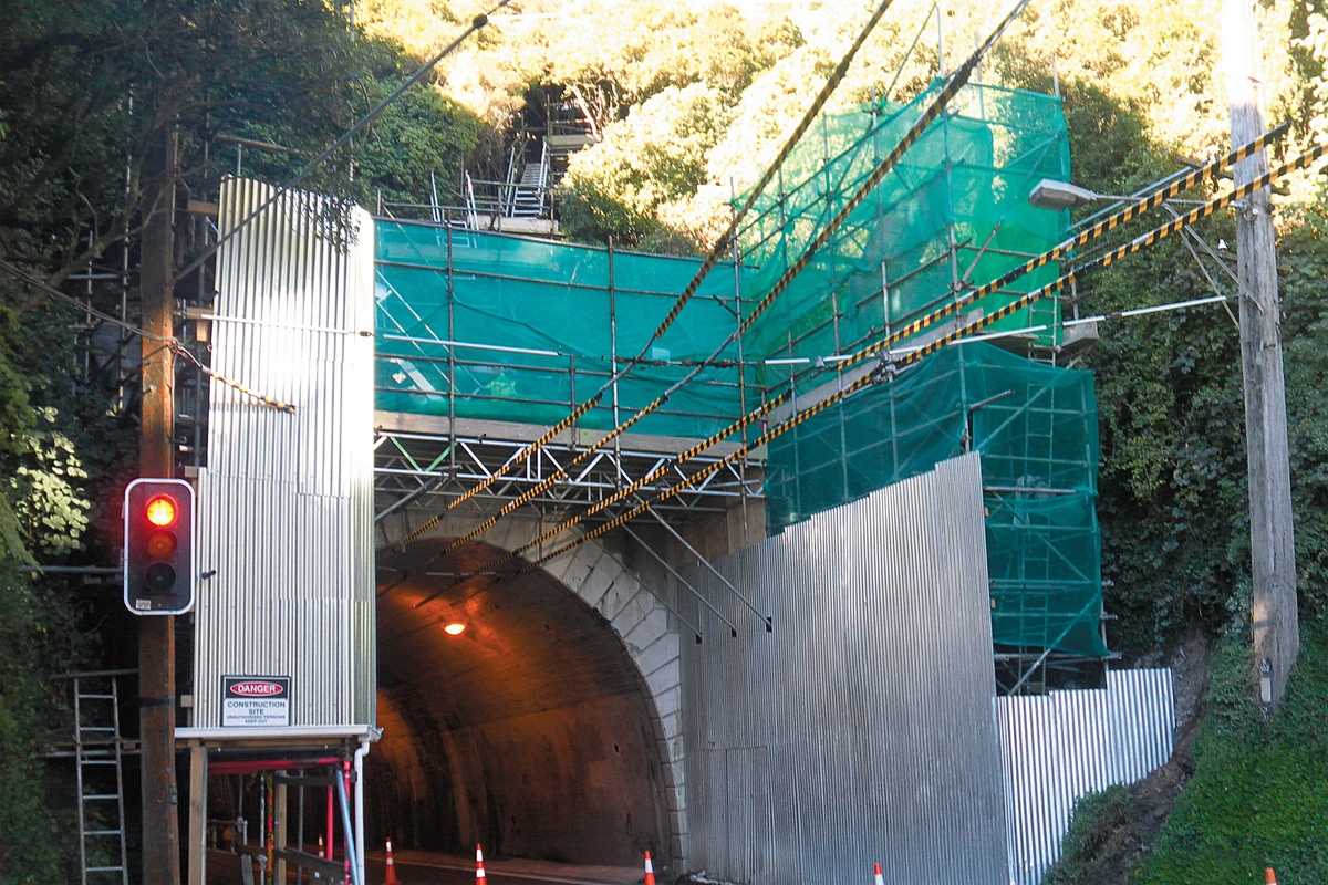 Small tunnel, mighty activity | Architecture Now