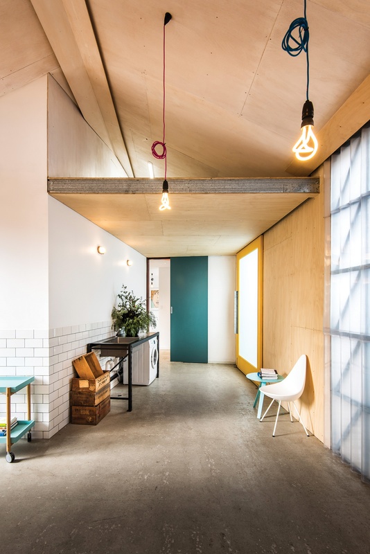 Dual impact: Exploding Shed House | Architecture Now